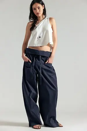Sporty casual women's pants with adjustable hems