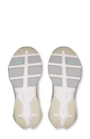 On Cloudpulse 2 Training Shoe - White/white