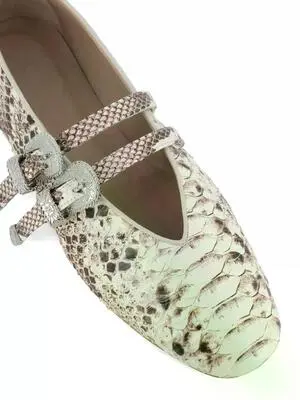 Le Monde Beryl Classic Claudia Buckled Ballet Flats - Neutrals