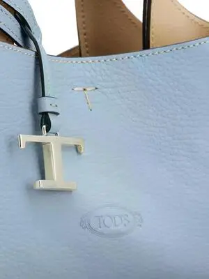 TOD'S Textured Tote Bag With Logo Pendant