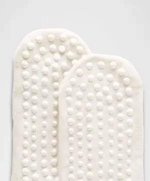 Lululemon Grip Quarter Socks - Light Ivory