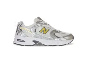 NEW BALANCE 530 Sneakers