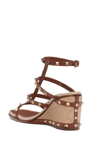 Valentino Garavani Rockstud Espadrille Sandal - Saddle