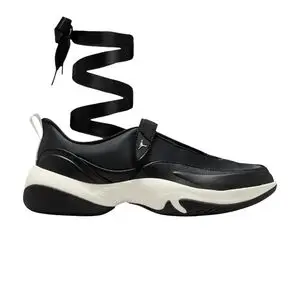 JORDAN Wmns Pointe Sneakers - Black