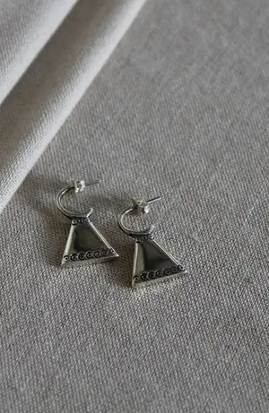 KAPOETA BY AMBICA Dinka Earrings - Silver