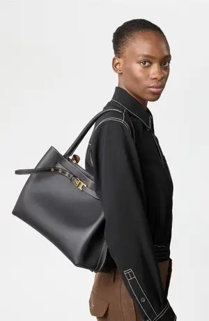 TOD'S T Timeless Leather Top Handle Bag - Nero