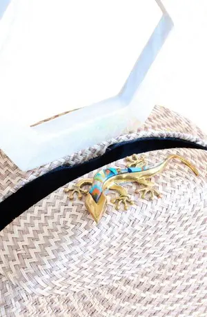 Likhâ Round Handbag With Mother-of-pearl Handle