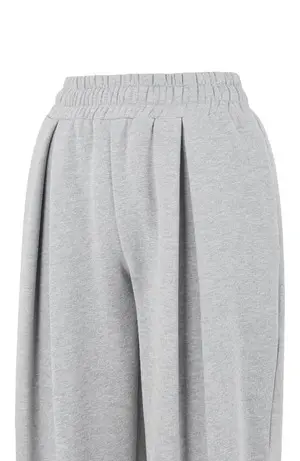 Manière De Voir Straight Leg Box Pleat Joggers - Grey