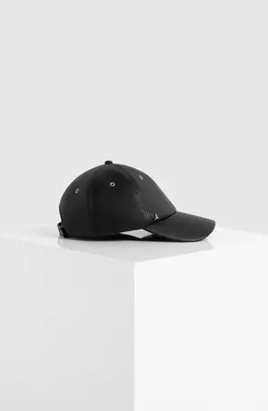 Manière De Voir Vegan Leather Cap - Black