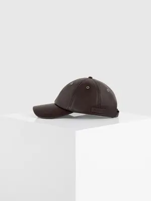 Manière De Voir Vegan Leather Cap