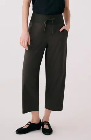 LOLE Soft Crop Cargo Pants - Olive