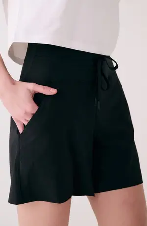 LOLE Sofia Shorts - Black