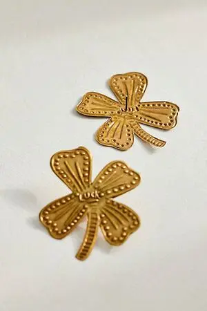 TERRAIN Clover Candle Pins Set