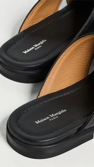 MAISON MARGIELA Tabi Leather Sandals