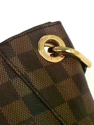 LOUIS VUITTON 2018 South Bank Besace Shoulder Bag