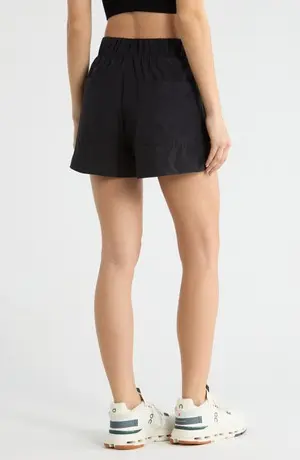 Beyond Yoga Stretch Easy Shorts - True Black