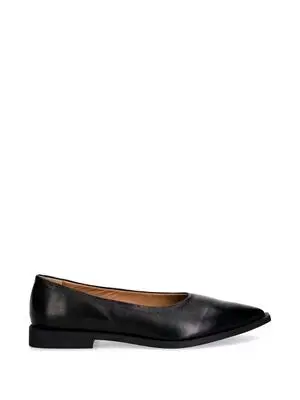 SUMMERY COPENHAGEN Pointed Flat Pumps - Black