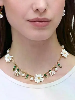 Marc Jacobs Rooted Daisy Pearl Necklace - Gold