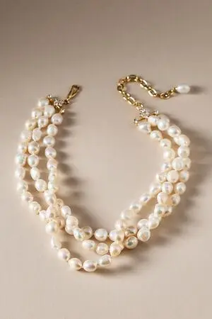 Women's Tri-Pearl Necklaces