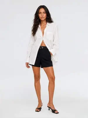 MONLICIA Lina High-waist Single Pleat Tailored Shorts - Black