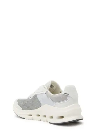 On Cloudnova Rift Panelled Mesh Sneakers - Grey