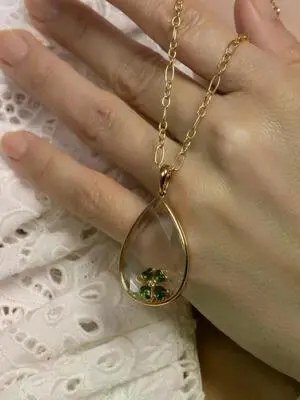 Loquet Nova Teardrop Locket Necklace