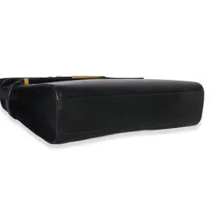 Saint Laurent Calfskin Manhattan Shoulder Bag - Black