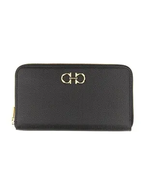 FERRAGAMO Gancini Wallet - Black