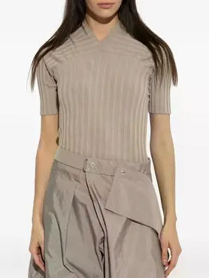 Issey Miyake Ribbed Knit V-neck Top