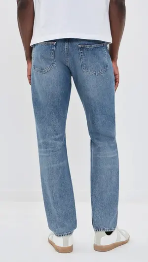 FRAME The Straight Jeans