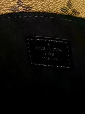 LOUIS VUITTON Pochette Metis Reverse Monogram Canvas - Brown