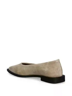 SUMMERY COPENHAGEN Pointed Flat Pumps - Neutrals