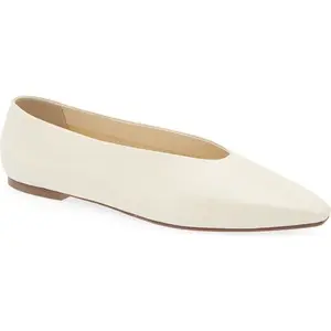 AeydĒ Betty Pointed-toe Flat