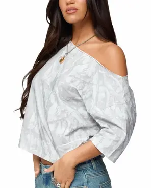 EDIKTED Davida Off-shoulder Top