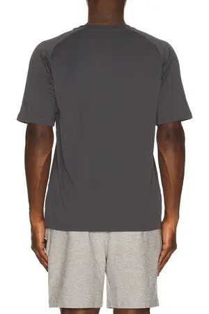 Beyond Yoga All In Active Tee In Black