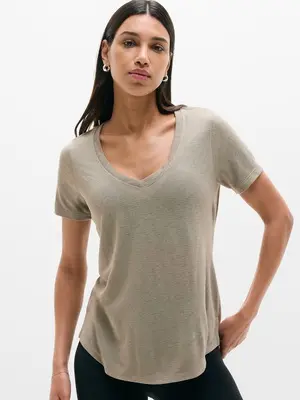 Athleta Breezy Scoop V-neck Tee - Willow