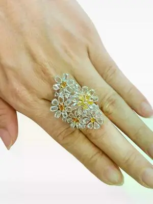 HYT JEWELRY Floral Shape Diamond Statement Ring