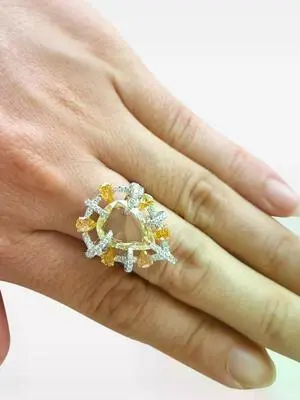 HYT JEWELRY Pear-cut Diamond Cocktail Ring