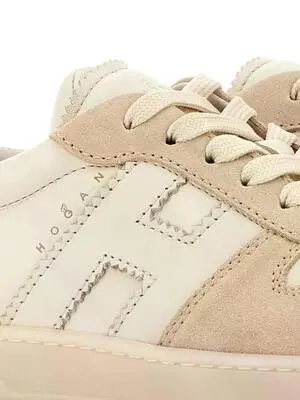 Hogan Low Top Sneakers - Neutrals