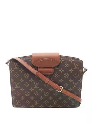 LOUIS VUITTON 1999 Monogram Courcelles Crossbody Bag
