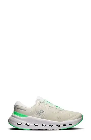 On Cloudrunner 3 Running Shoe - Ghost/verdite