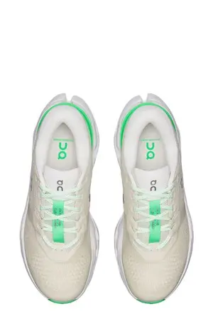 On Cloudrunner 3 Running Shoe - Ghost/verdite