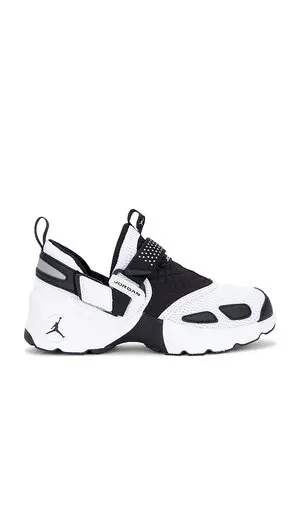 JORDAN Trunner Lx Sneaker - White  Black & Reflective Silver