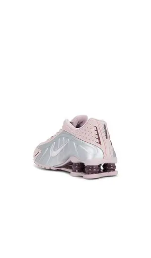 Nike Shox R4