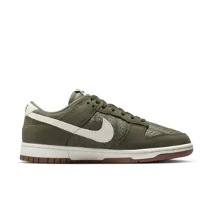 Nike Dunk Low Premium Se Sneakers