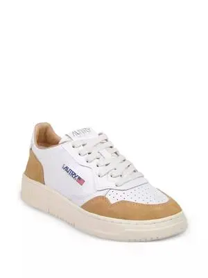 AUTRY Medalist Perforated Sneakers