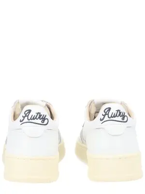 AUTRY Medalist Low Sneakers