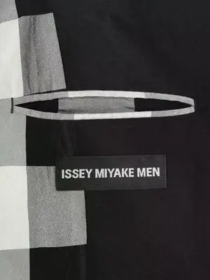 Issey Miyake Front-pocket Blazer