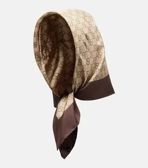 Gucci Gg Printed Silk Twill Scarf - Beige
