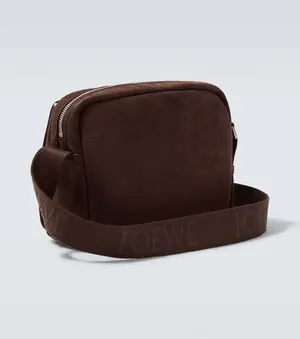 Loewe Pebble Medium Leather Messenger Bag - Brown